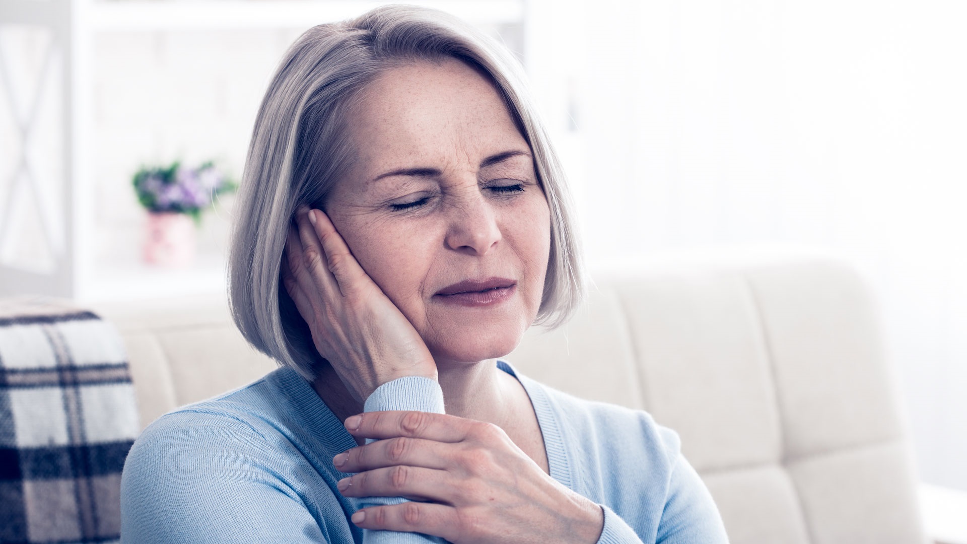 Acúfenos o tinnitus: ¿por qué escucho ruido en el oído?